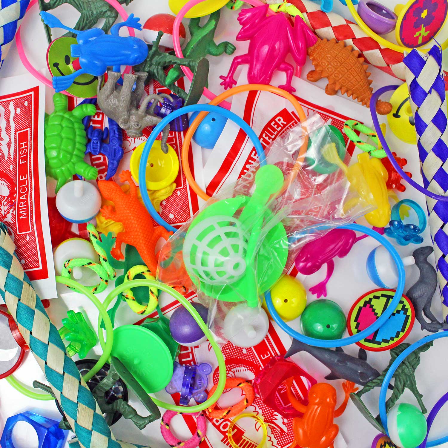 Toy Assortment - 2,880 Piece – Rebecca's Toys & Prizes